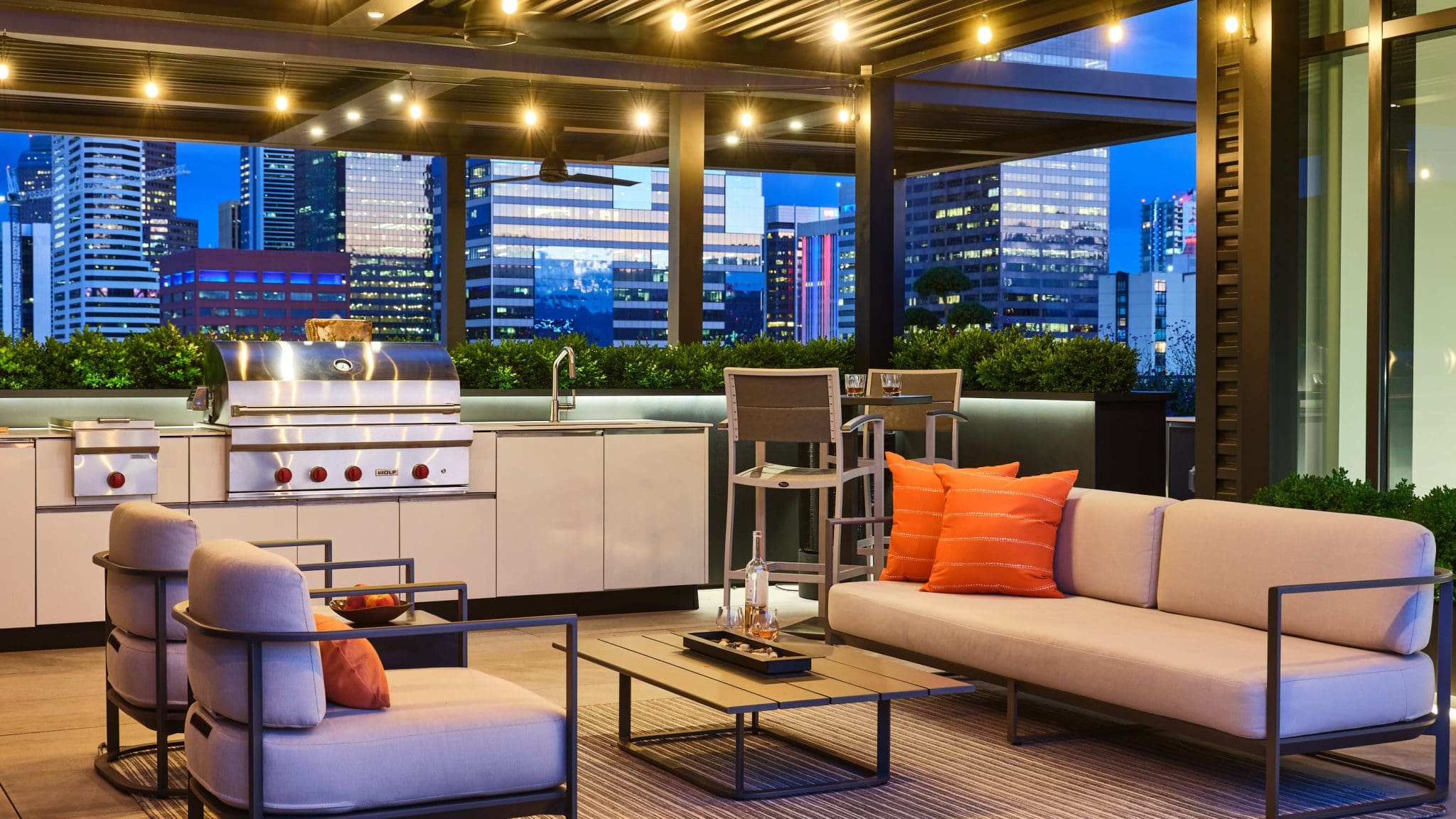 Landscapes of the Month: Capturing Multiple Views From a Rooftop Oasis ...