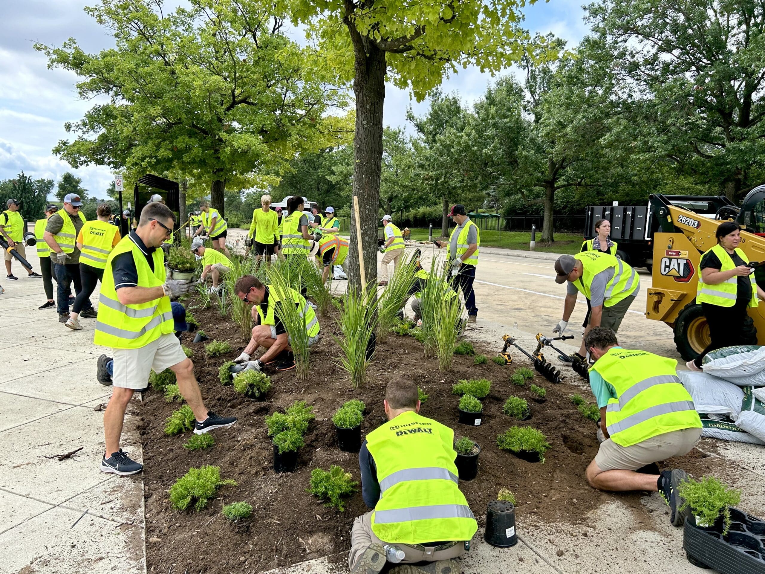 Leaving a Lasting Impact: Landscape Professionals Volunteer at Renewal ...